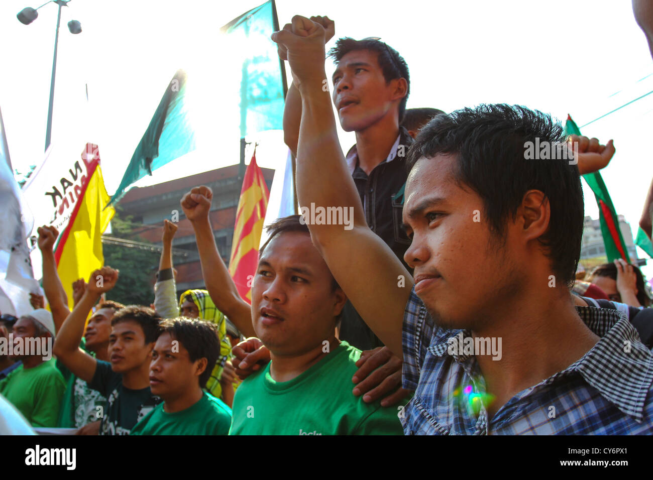 Filipino Muslim peace rally Stock Photo - Alamy