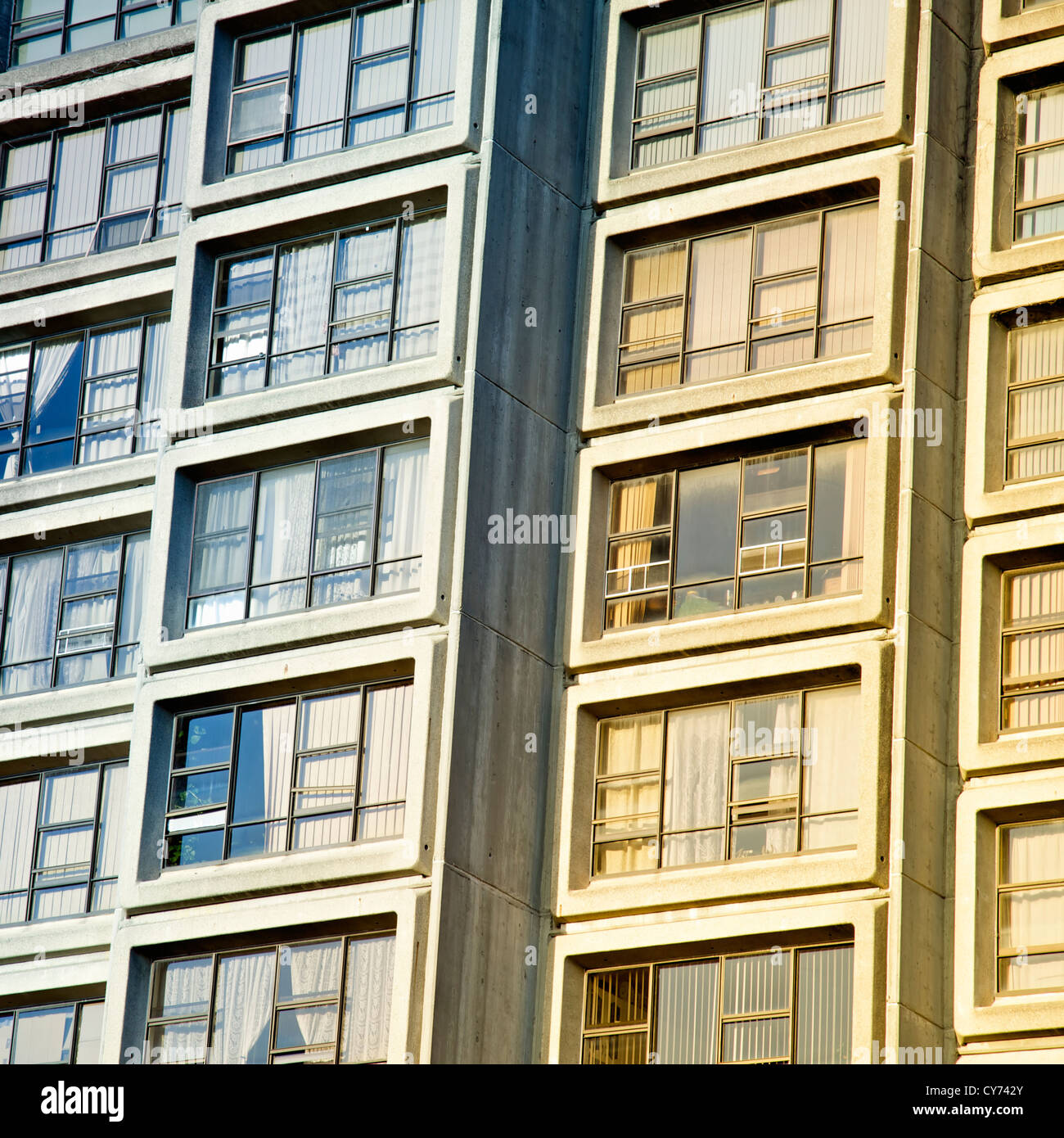 Crowded concrete apartment blocks hi-res stock photography and images ...