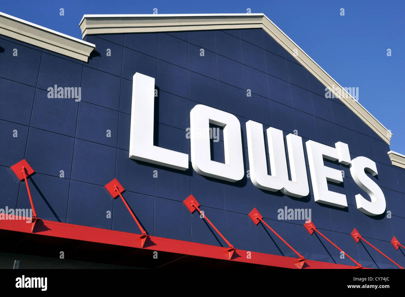 Lowe's store front Stock Photo - Alamy