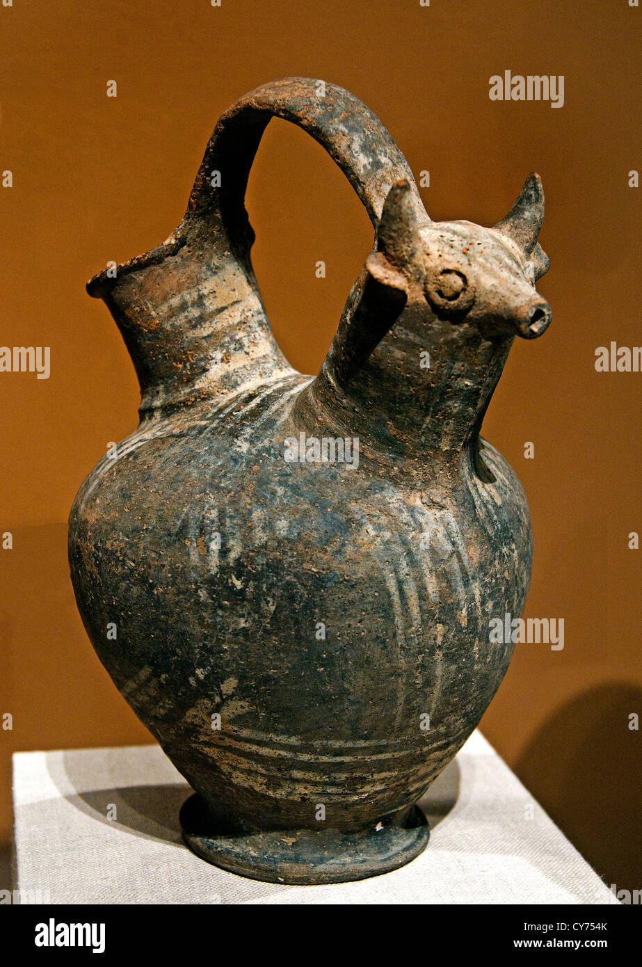 Base Ring Ware vessel walls thin and hard Terracotta Askos vessel bull ...