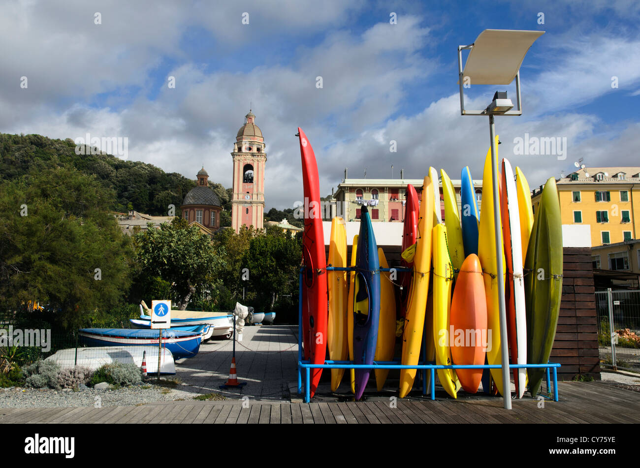 At the beach in genoa hi-res stock photography and images - Alamy