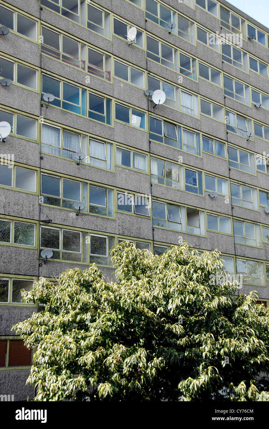 Heygate housing estate in Elephant and Castle prior to demolition. The ...