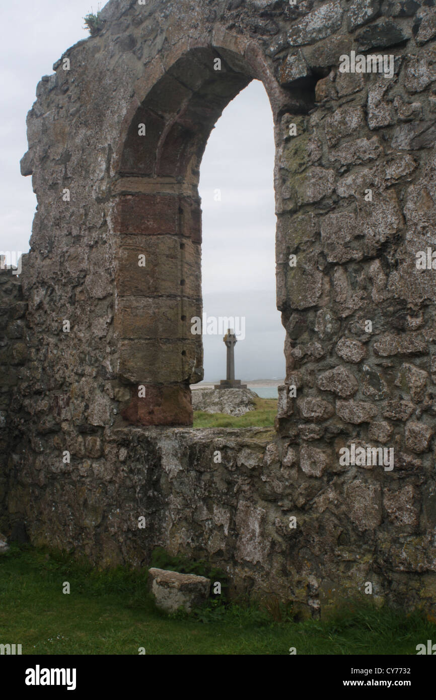 St Dwynwens church ruins and celtic cross on Llandwynn Island Anglesey ...