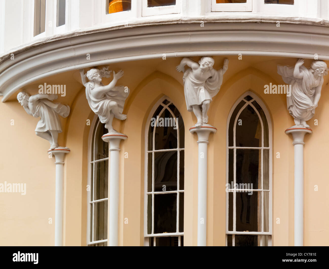 Gothic arched windows hi-res stock photography and images - Alamy