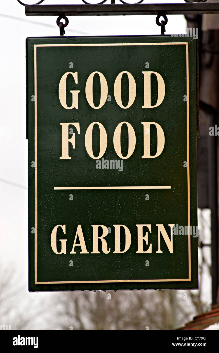 Pub food sign hi-res stock photography and images - Alamy
