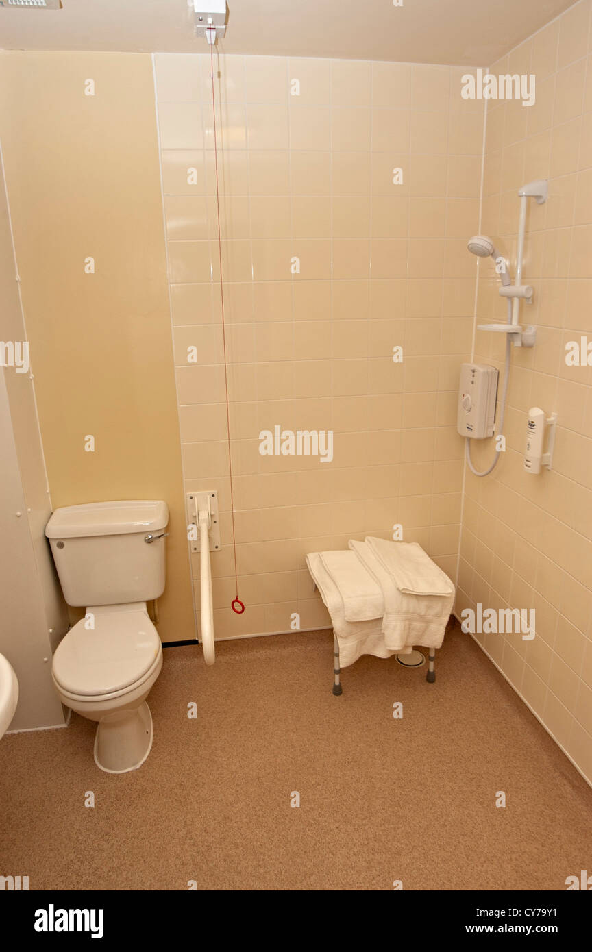 wagon and horses pub bathroom with disabled shower Stock Photo - Alamy