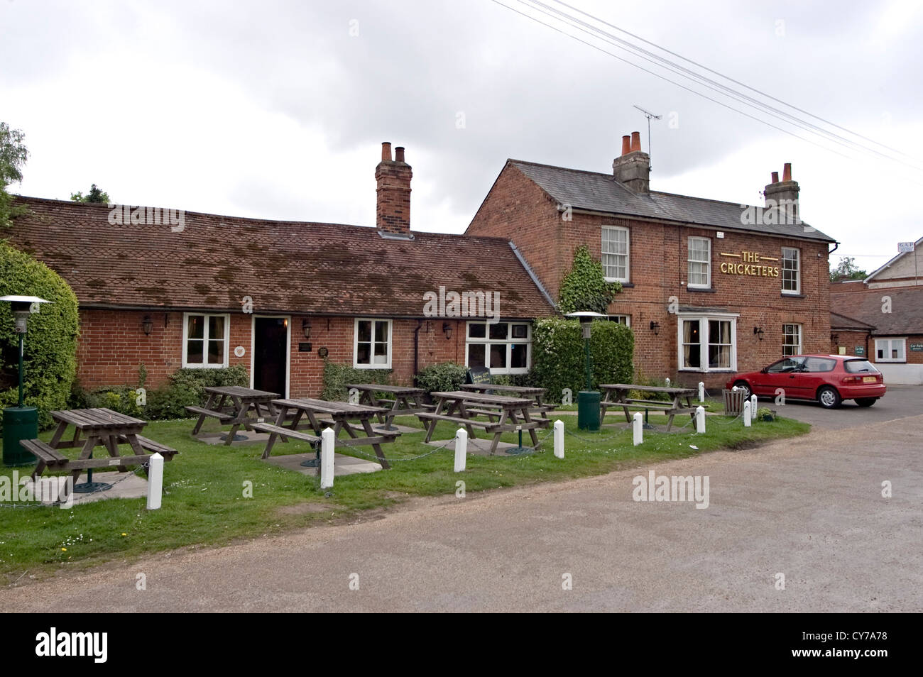 the cricketers pub Stock Photo - Alamy