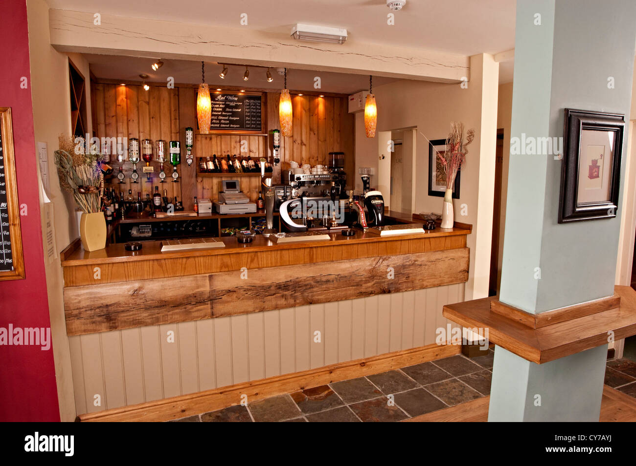 Unicorn pub london hi-res stock photography and images - Alamy