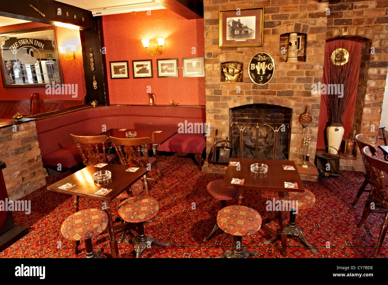 the swan inn pub interior Stock Photo - Alamy