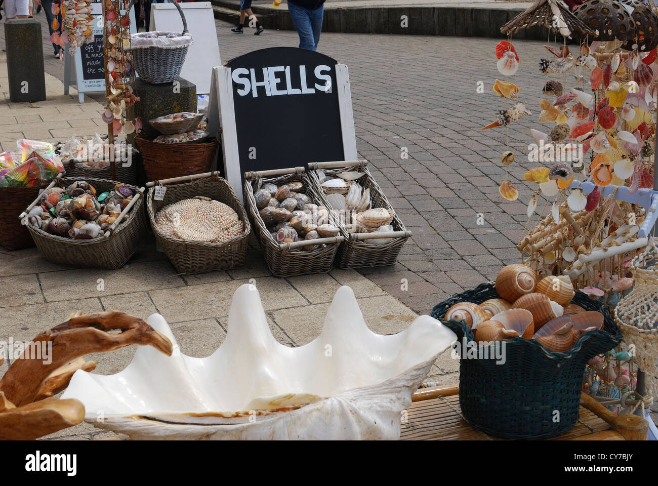 Seashell shop hi-res stock photography and images - Alamy