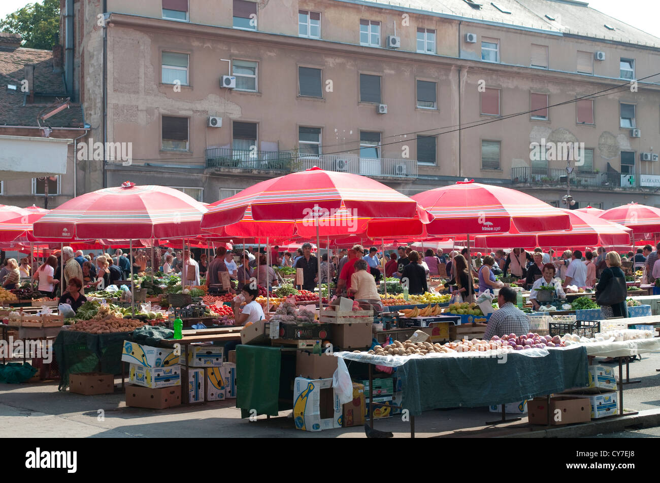 Central zagreb dolac market hi-res stock photography and images - Alamy