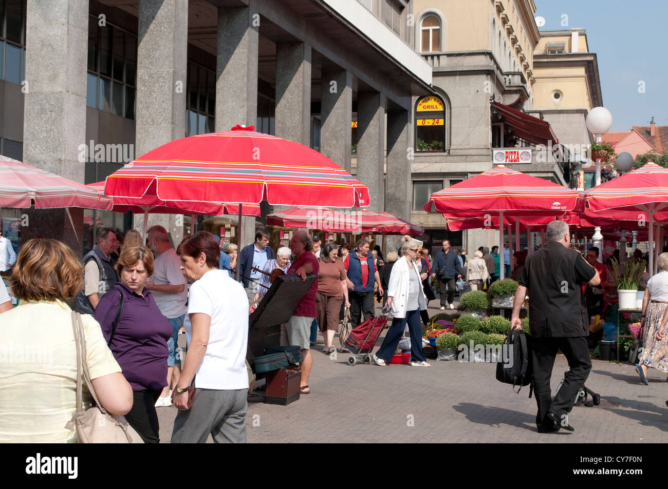 Busy ban jelacic square hi-res stock photography and images - Alamy