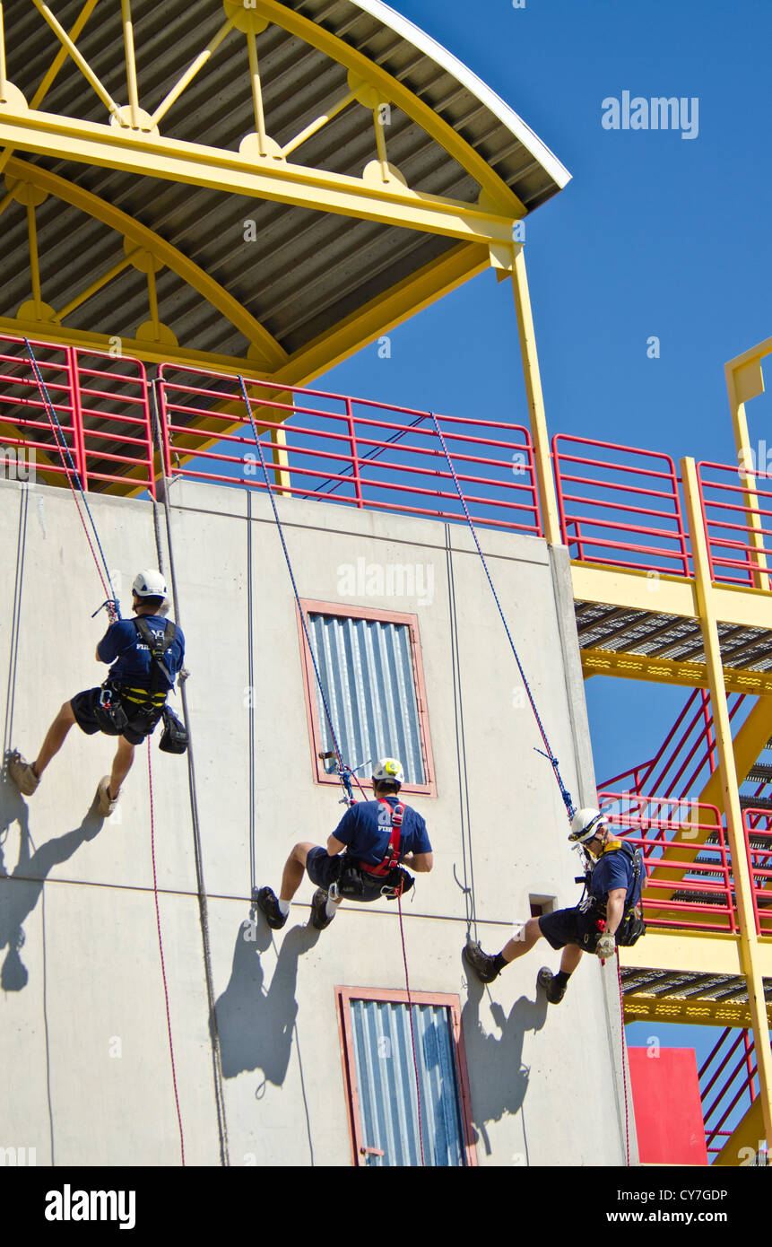 Repelling climbing wall hi-res stock photography and images - Alamy