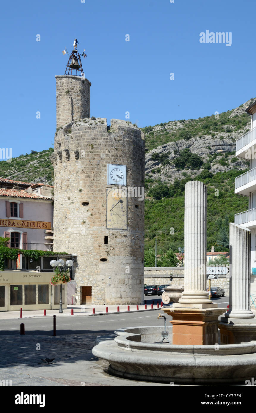 Medieval tower hi-res stock photography and images - Alamy