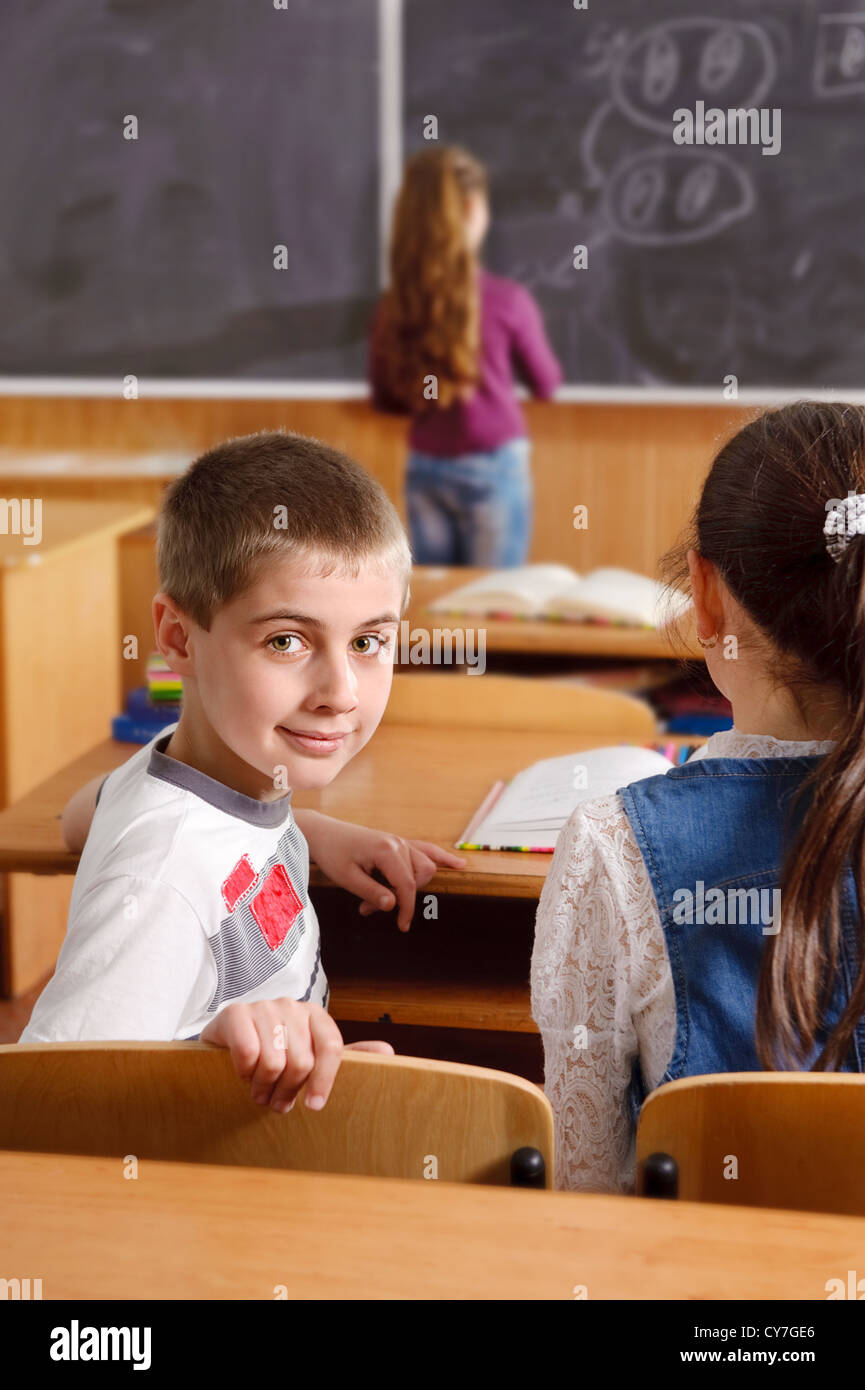 Elementary school aged kid hi-res stock photography and images - Alamy