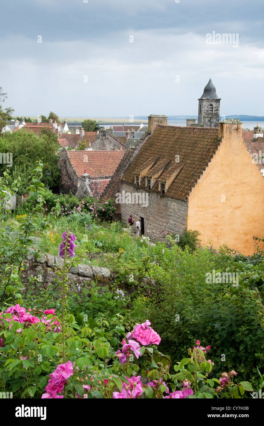 Village culross in fife scotland hi-res stock photography and images ...