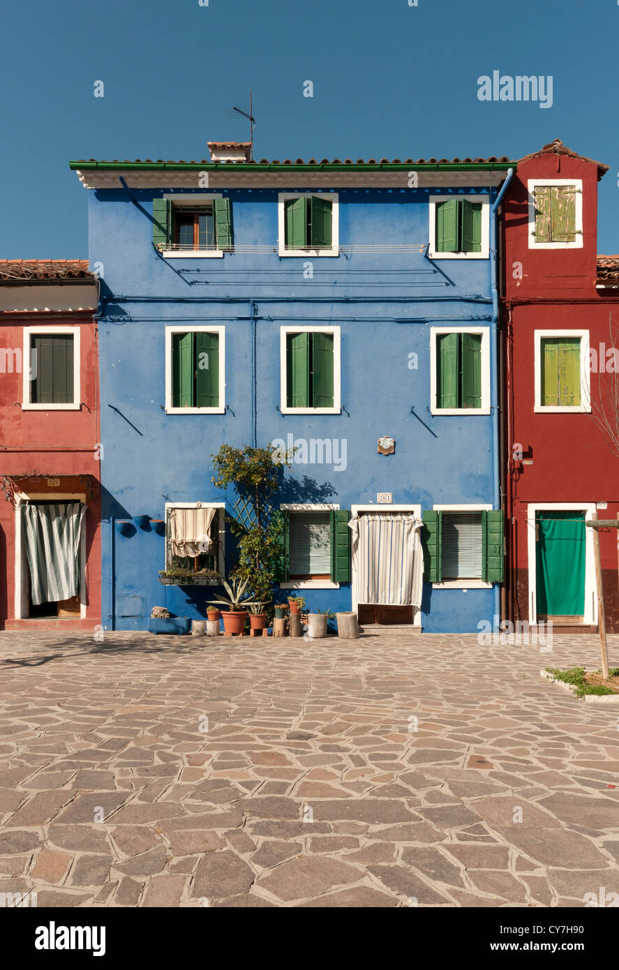 House front facade hi-res stock photography and images - Alamy