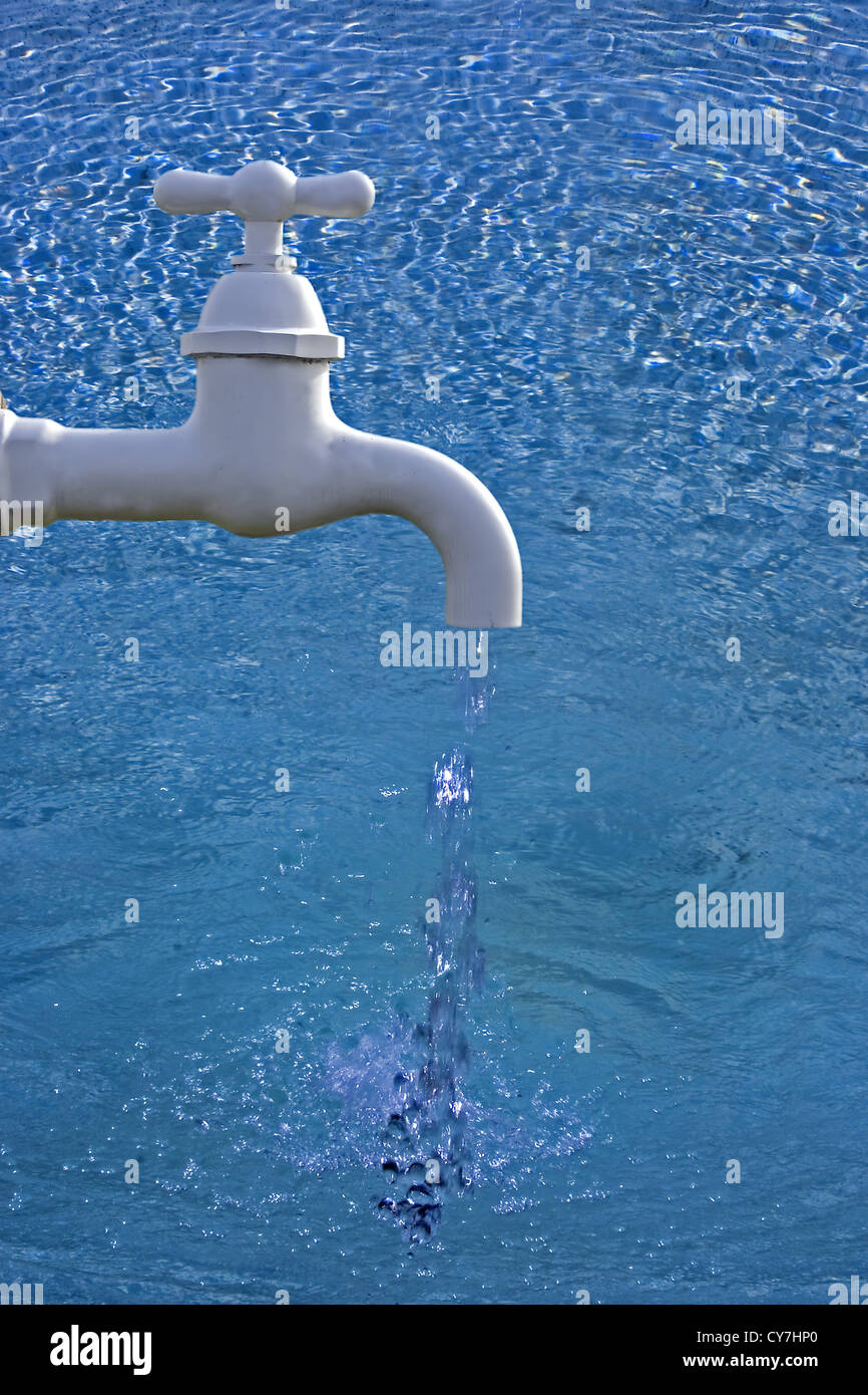 Water from the tap flowing Stock Photo - Alamy