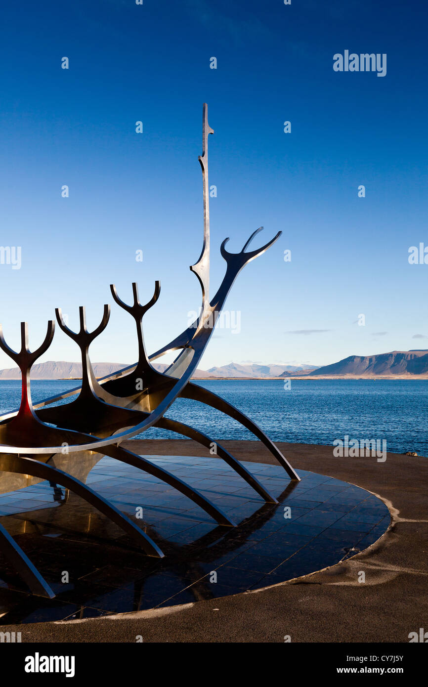 Reykjavik iceland and sculpture hi-res stock photography and images - Alamy