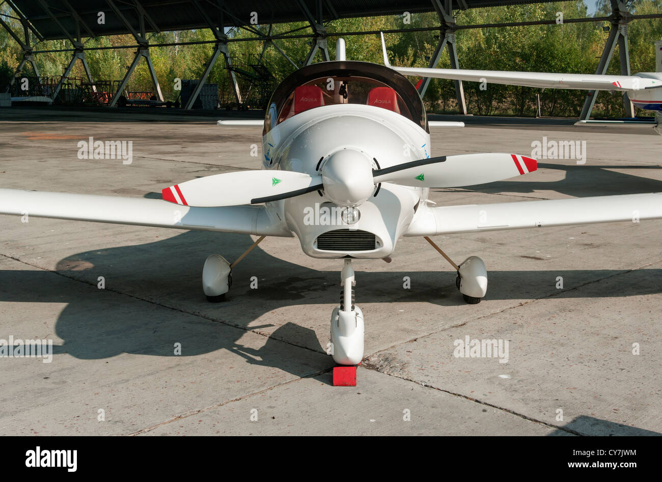 Plane cockpit front view tail hi-res stock photography and images - Alamy