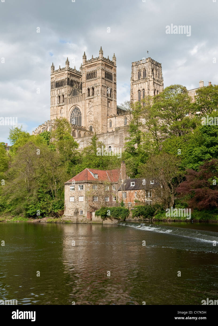 Durham castle cathedral overlooking river hi-res stock photography and ...