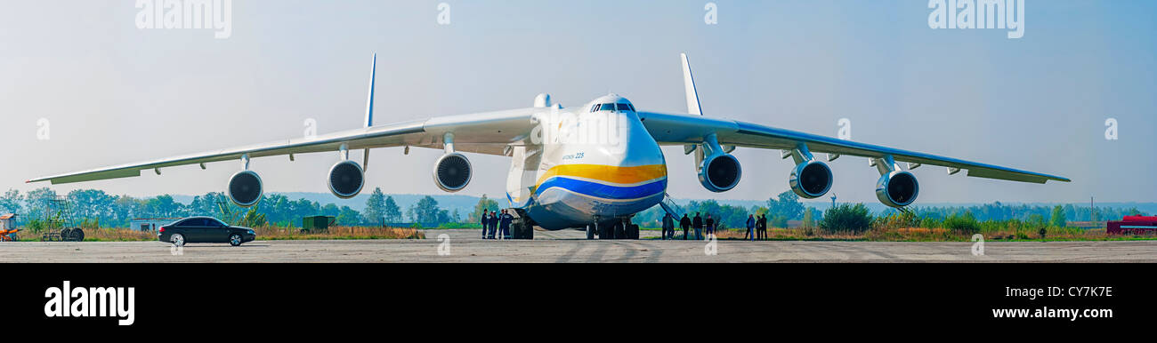 AN-225 Mriya on airfield before flight. Front view Stock Photo - Alamy