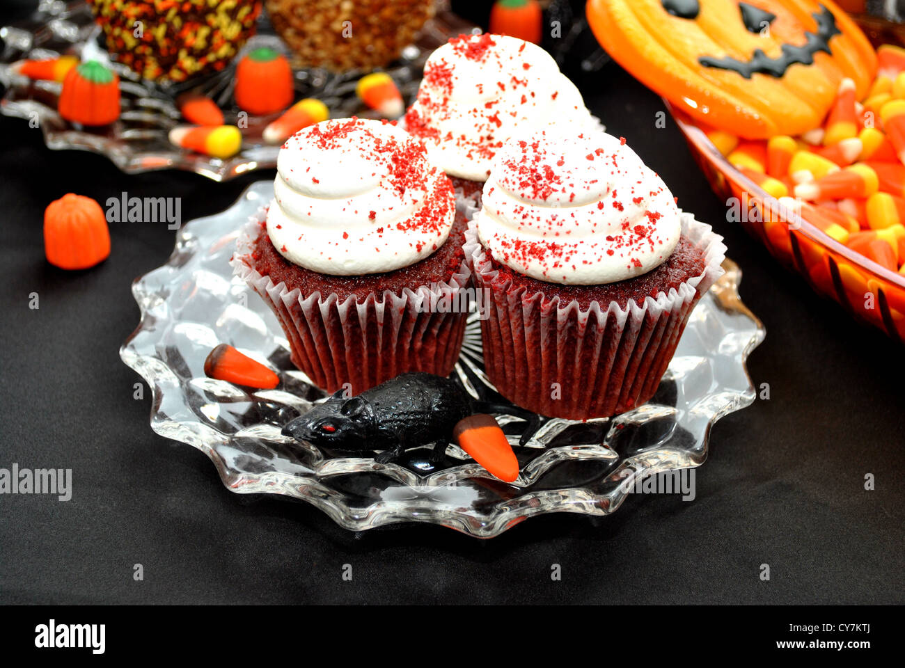 Candy corn trio hi-res stock photography and images - Alamy