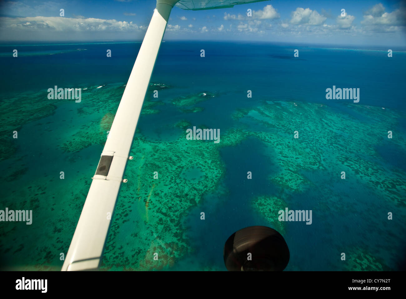 Aerial view of Arlington Reef at Great Barrier Reef Marine Park in ...