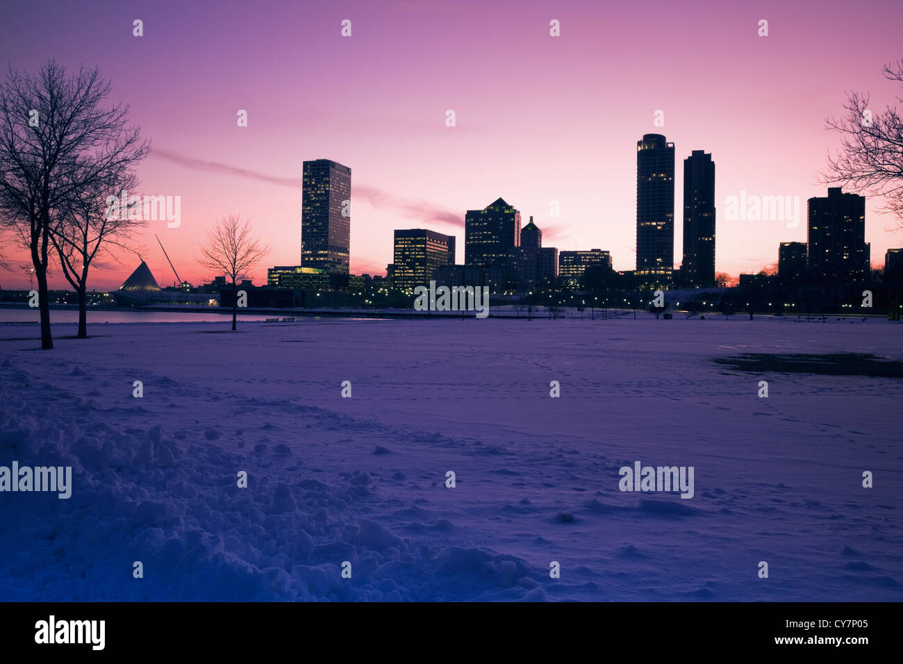 Downtown milwaukee sunset hi-res stock photography and images - Alamy