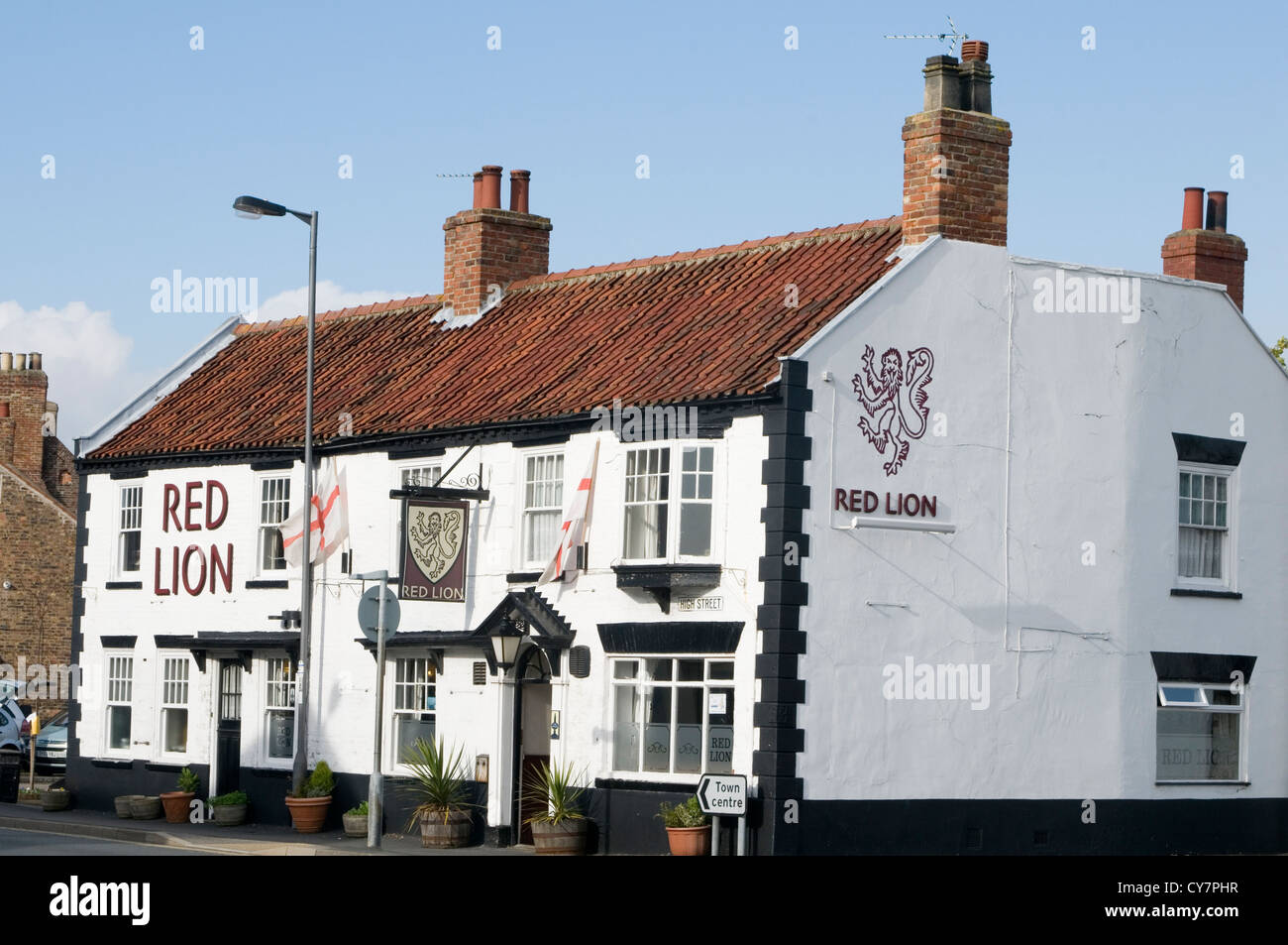 Pubs hi-res stock photography and images - Alamy