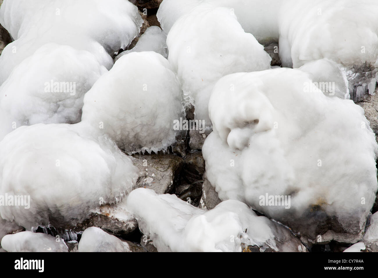 Frozen rocks hi-res stock photography and images - Alamy