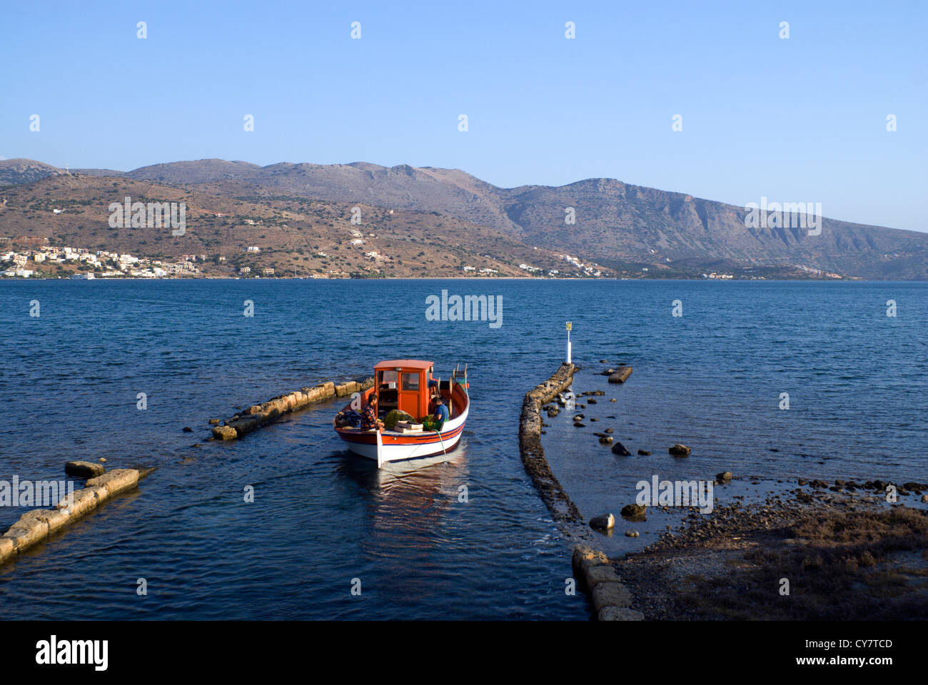Crete greece canal boat hi-res stock photography and images - Alamy