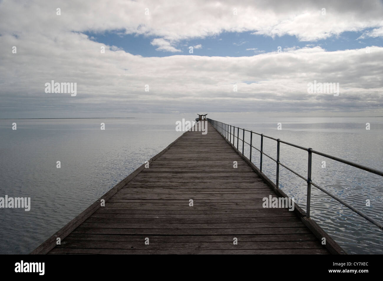 Open jetty hi-res stock photography and images - Alamy