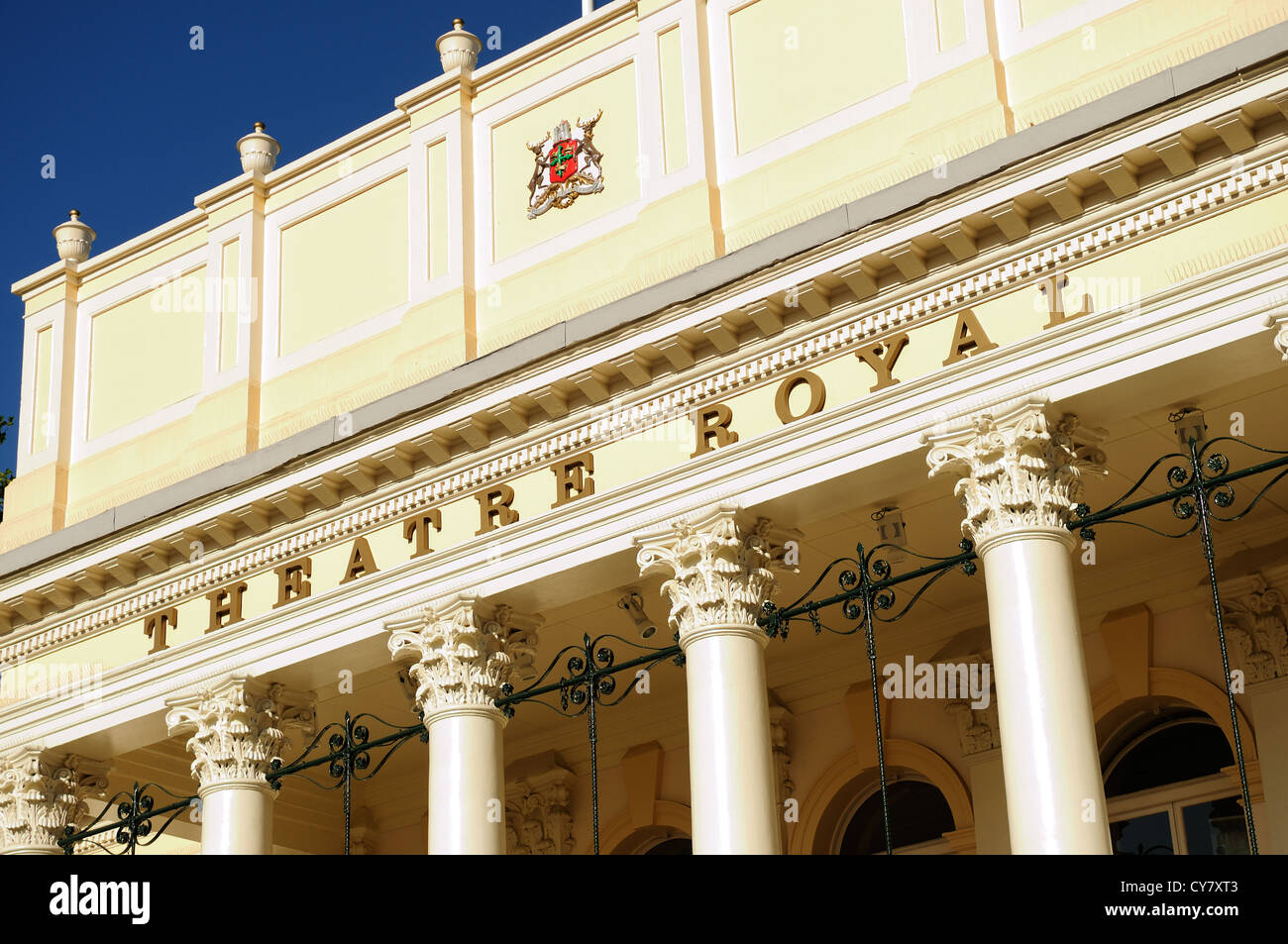 Nottingham arts theatre hi-res stock photography and images - Alamy