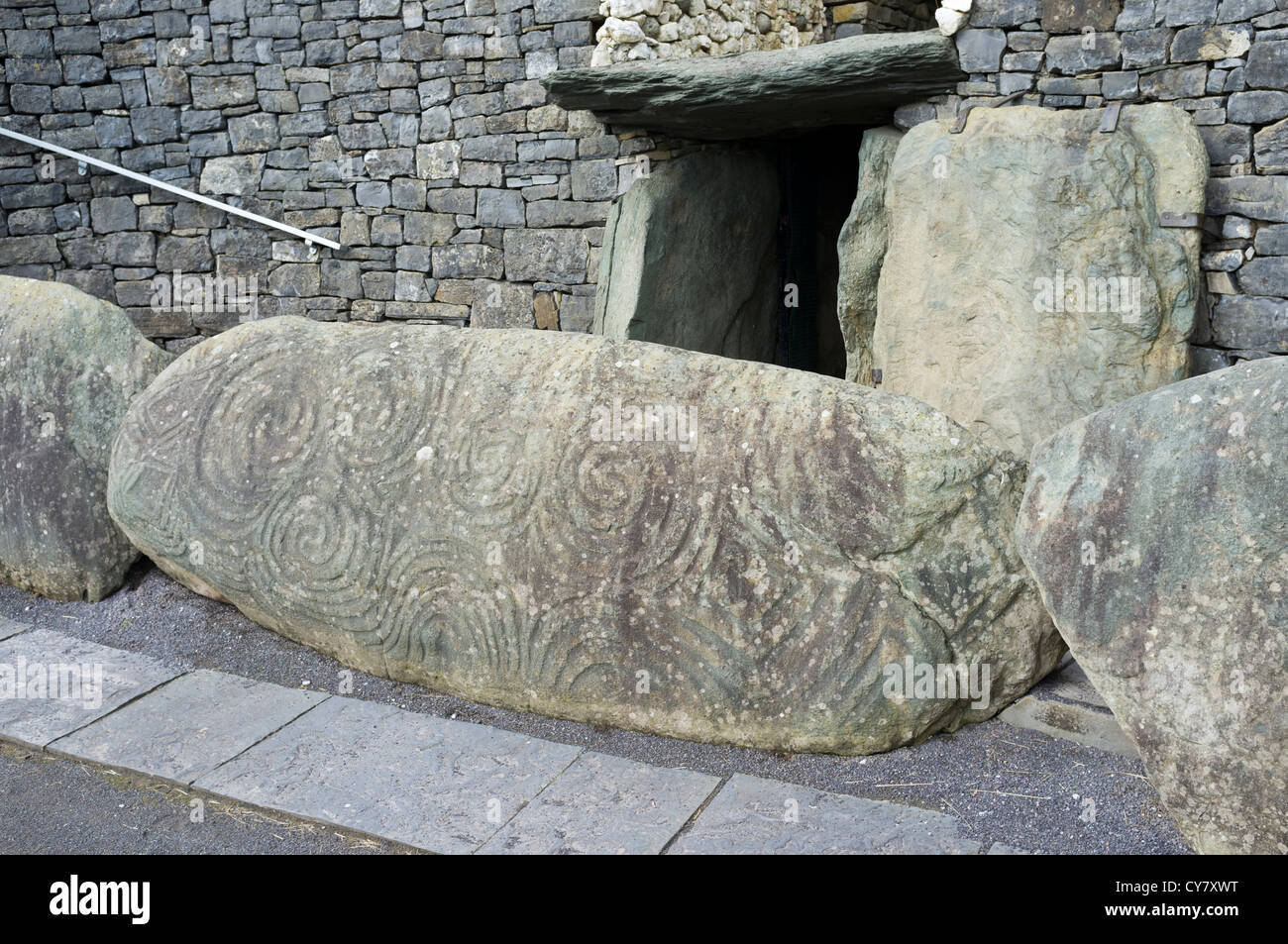 Entrance stone with stone age spiral markings at Newgrange neolithic ...