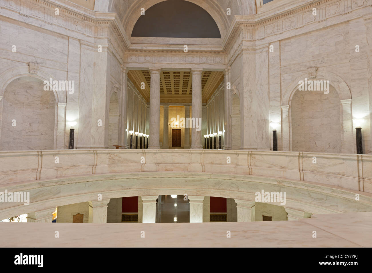State Capitol Building Stock Photo - Alamy
