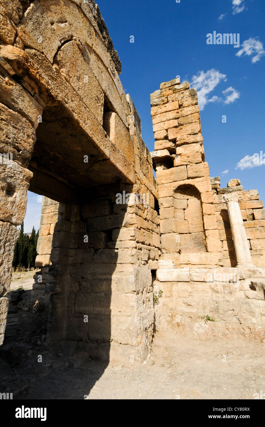 Hierapolis hi-res stock photography and images - Alamy