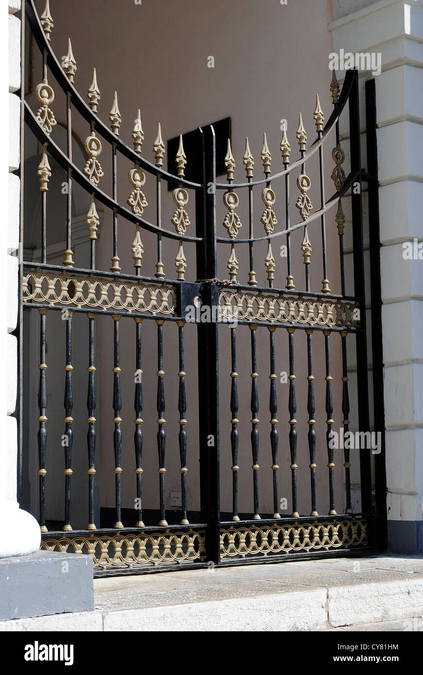 Town hall gates hi-res stock photography and images - Alamy