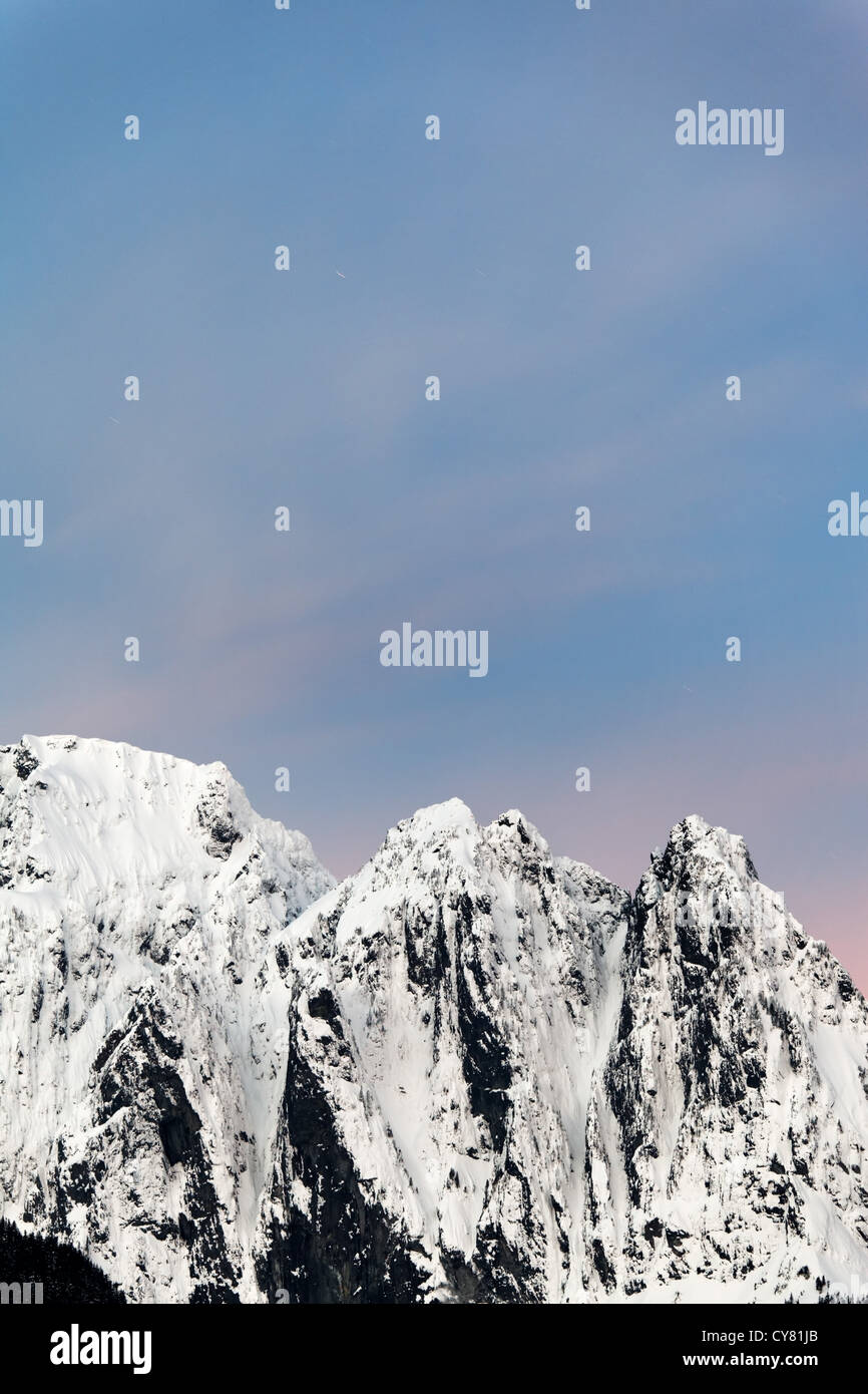Dawn sky over Mount Index, Central Washington Cascade Mountains ...