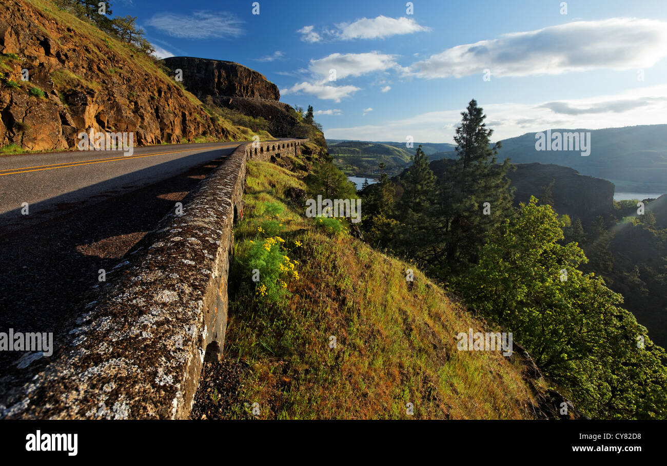 Scenic Highway 30 curves as it descends from the Rowena Plateau, Rowena ...