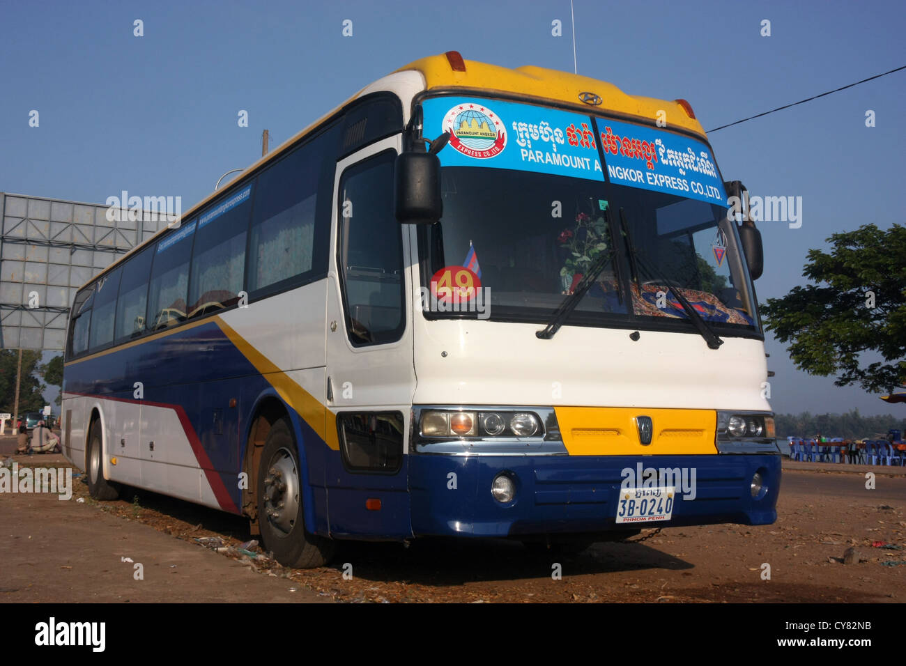 279 bus hi-res stock photography and images - Alamy