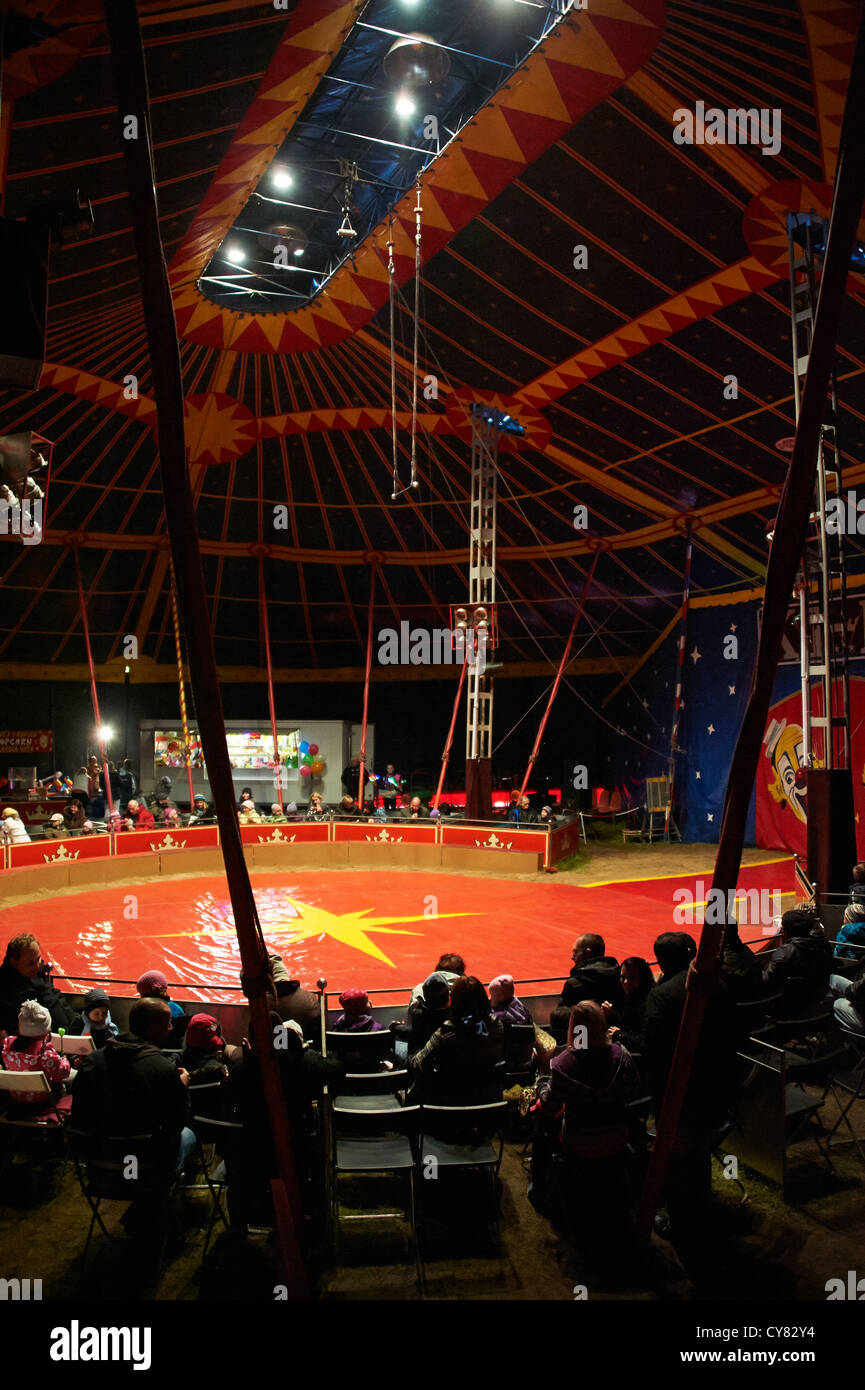 Circus workers tent hi-res stock photography and images - Alamy