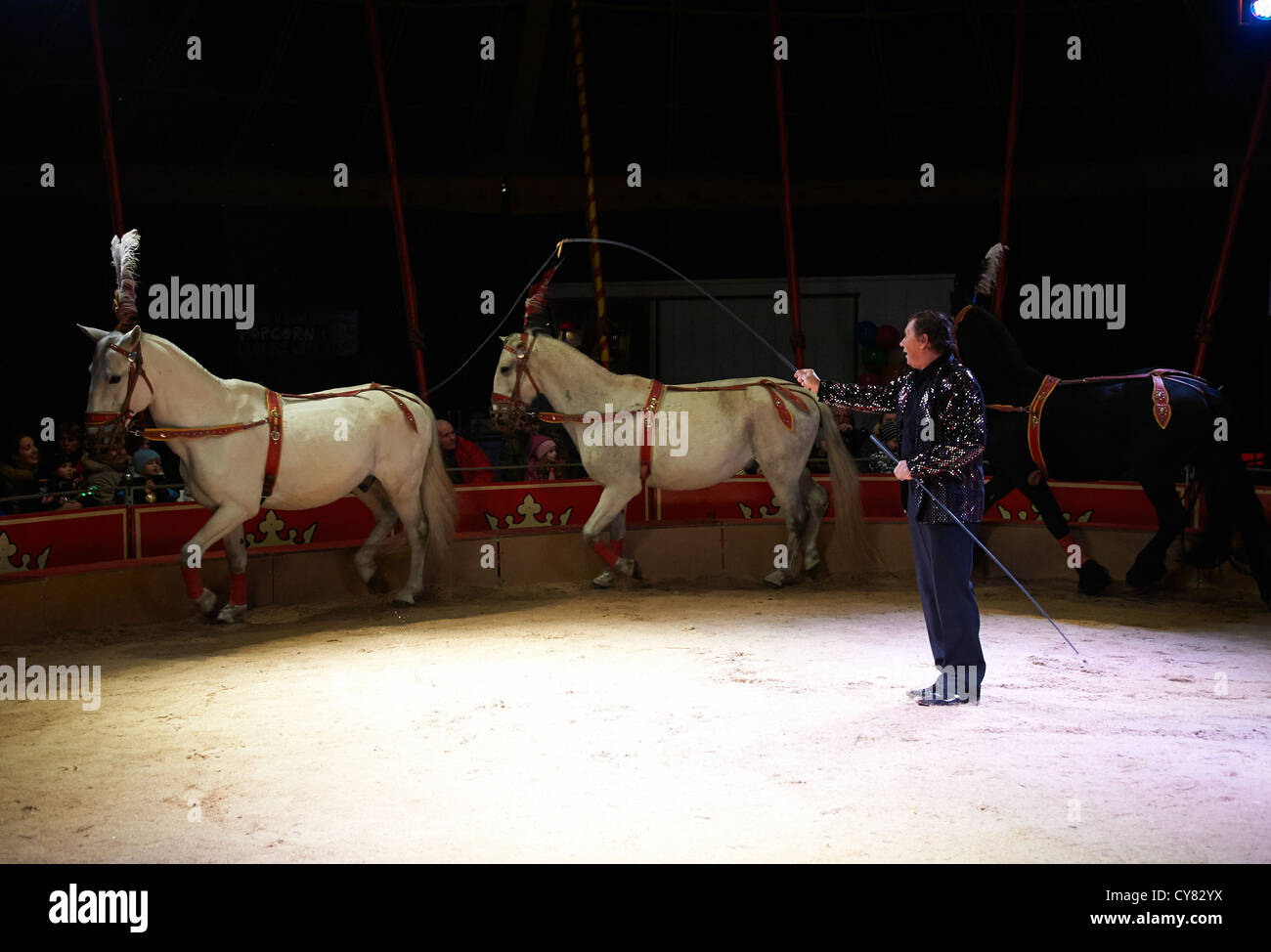 Circus workers tent hi-res stock photography and images - Alamy