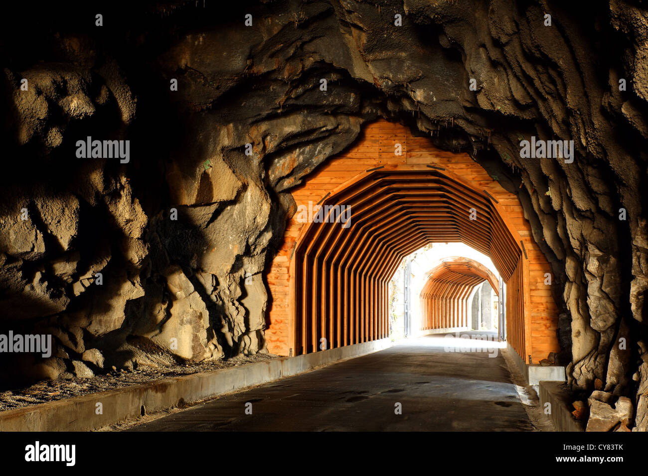 Mosier twin tunnels hi-res stock photography and images - Alamy