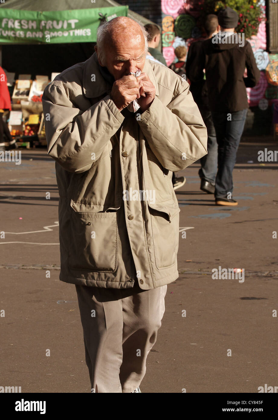 People october hi-res stock photography and images - Alamy