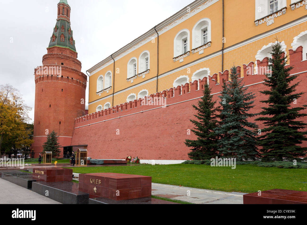 Hero cities hi-res stock photography and images - Alamy