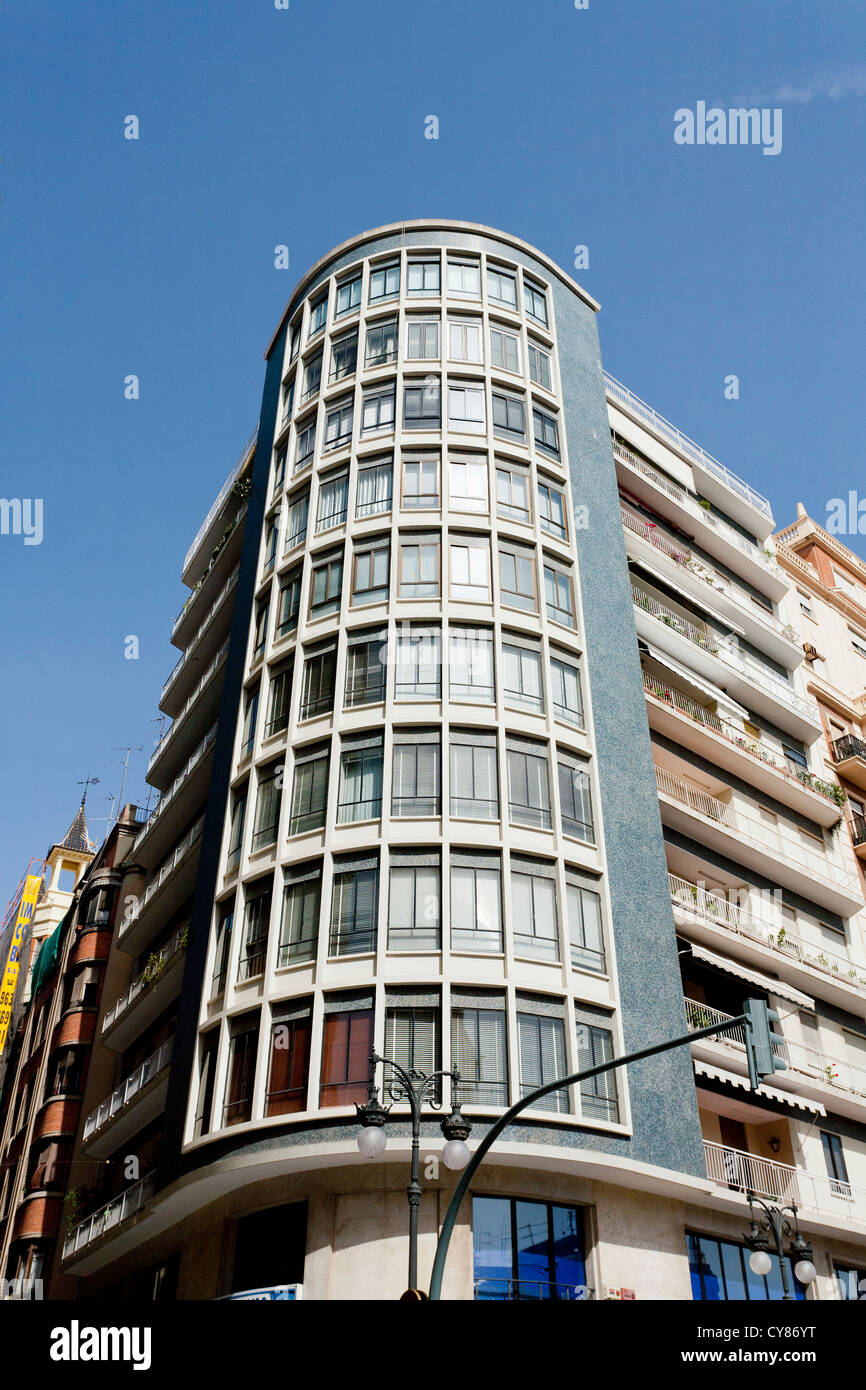 Corner solution hi-res stock photography and images - Alamy