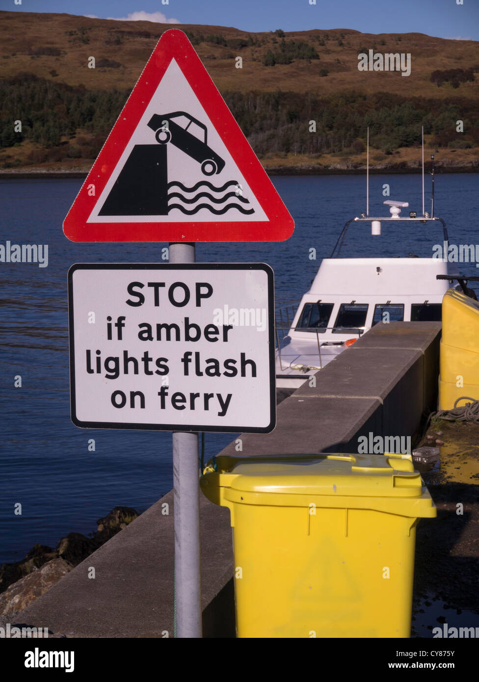 Warning sign on jetty hi-res stock photography and images - Alamy