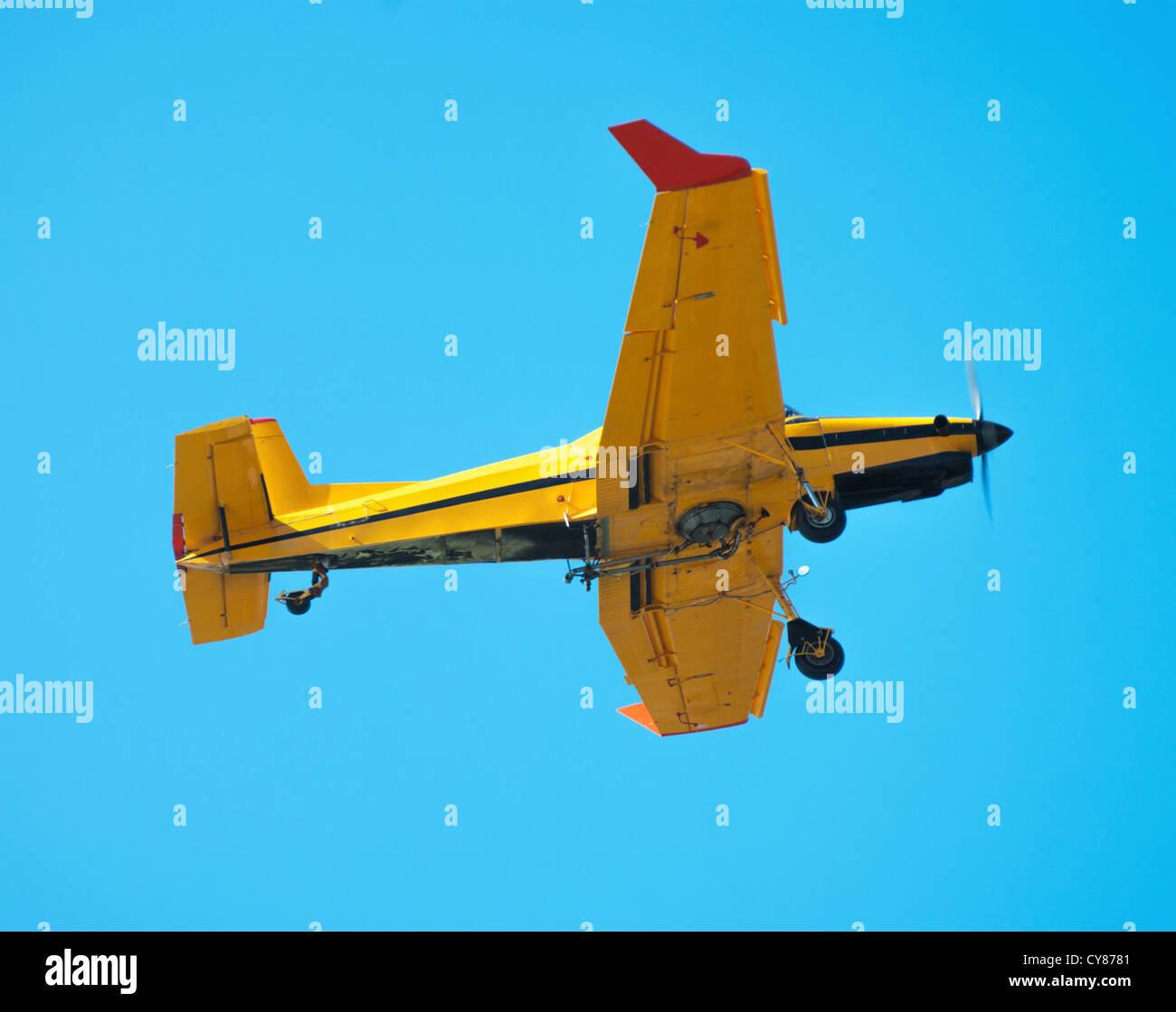 Old airplane flying Stock Photo - Alamy