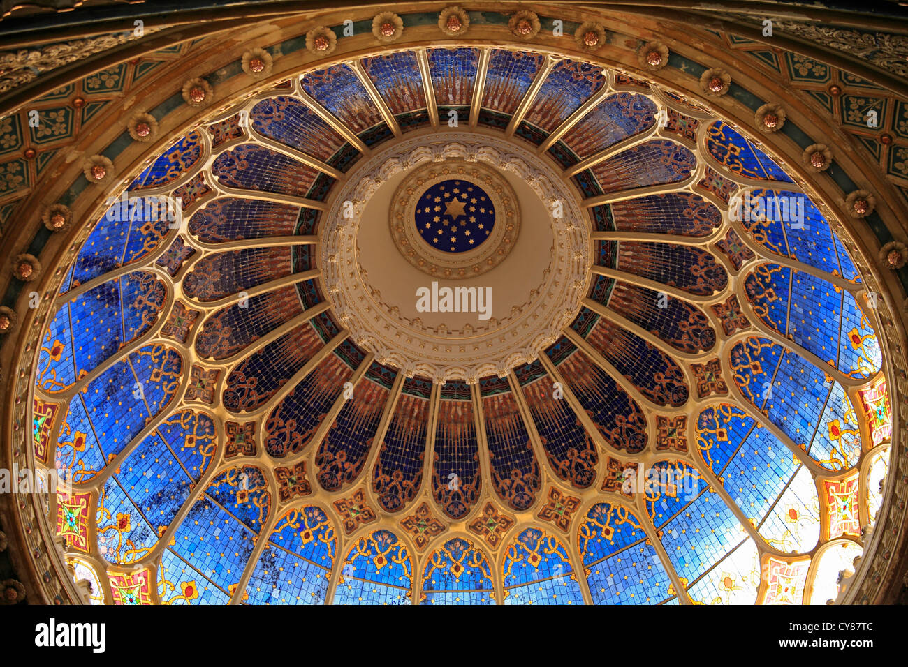 Interior new synagogue new jewish hi-res stock photography and images ...